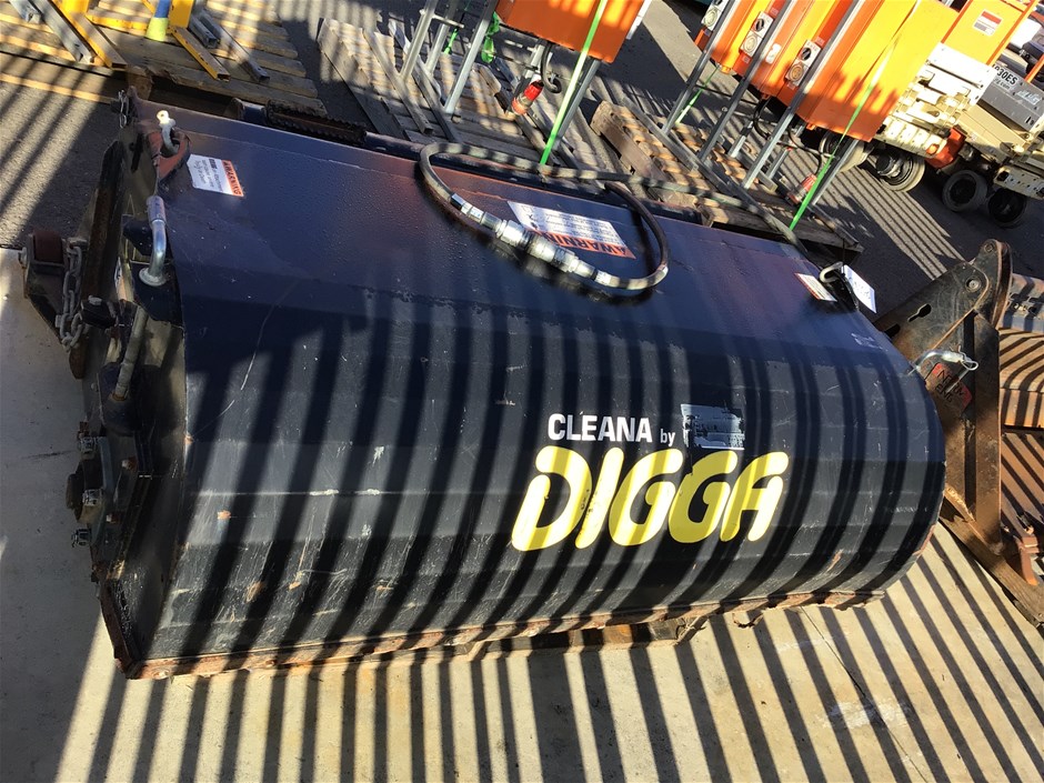 2021 DIGGA BR-000410 Skid Steer Broom Attachment Auction (0042-5057019 ...