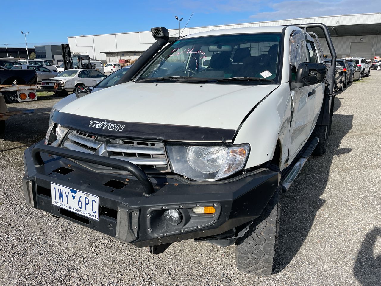 2015 Mitsubishi Triton 4X4 GLX MN T/D Auto WOVR Repairable Write-off ...