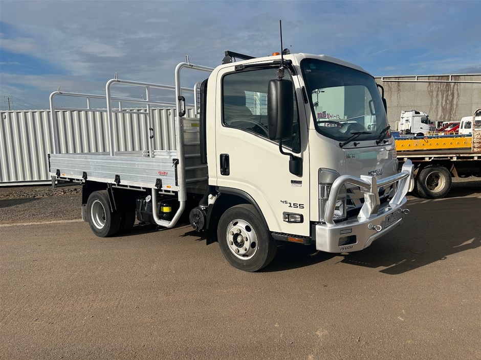 2022 Isuzu NPR 4 x 2 Tray Body Truck Auction (0001-3029591) | Grays Australia