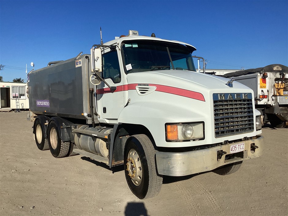 2008 Mack Metroliner Water Truck Auction (0013-7052214) | Grays Australia