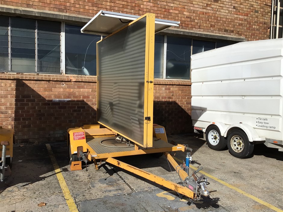 Bartco Single Variable Message Sign Trailer Auction (0050-5057523 ...