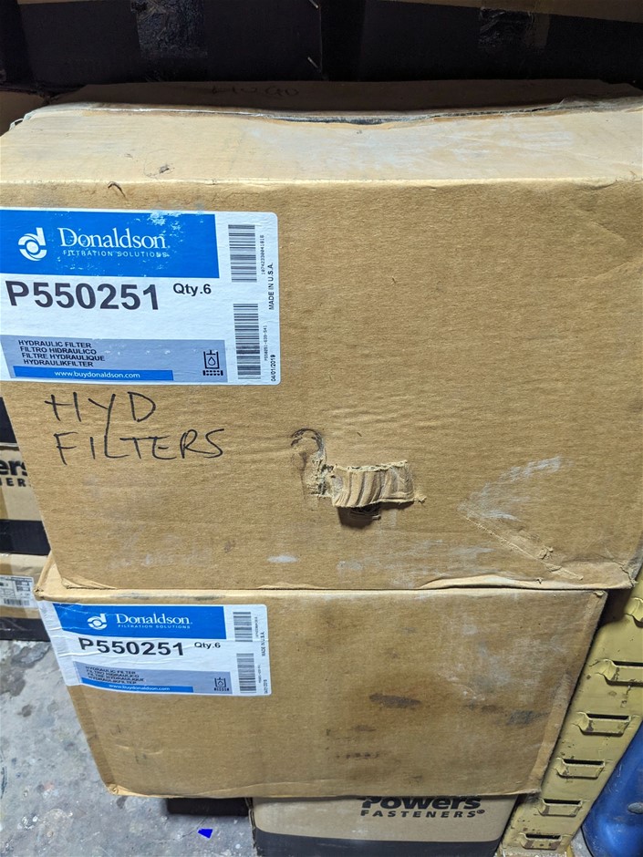 12 x DONALDSON P550251 Hydraulic Filter Auction (0005-5056918) | Grays ...