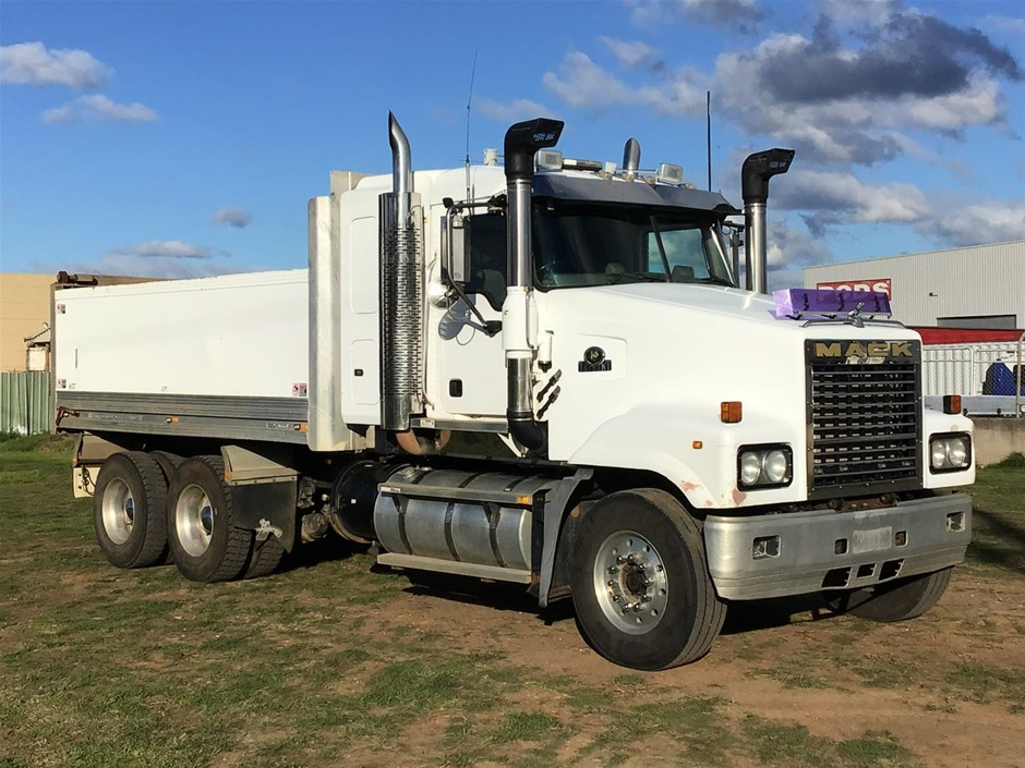 2005 Mack Trident 6 x 4 Tipper Truck Auction (0001-3029673) | Grays ...