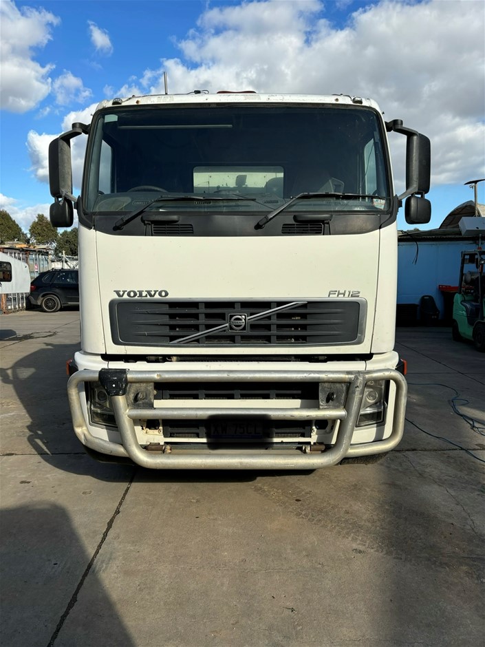 2003 Volvo FM 4 x 2 Tipper Truck Auction (0002-3029490) | Grays Australia