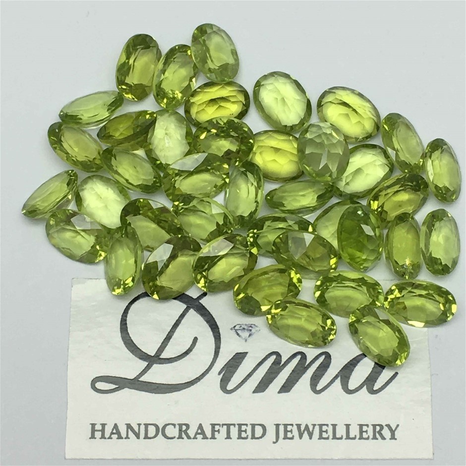 Forty Loose Peridot, 50.73ct in Total Auction (0004-2559550) | Grays ...
