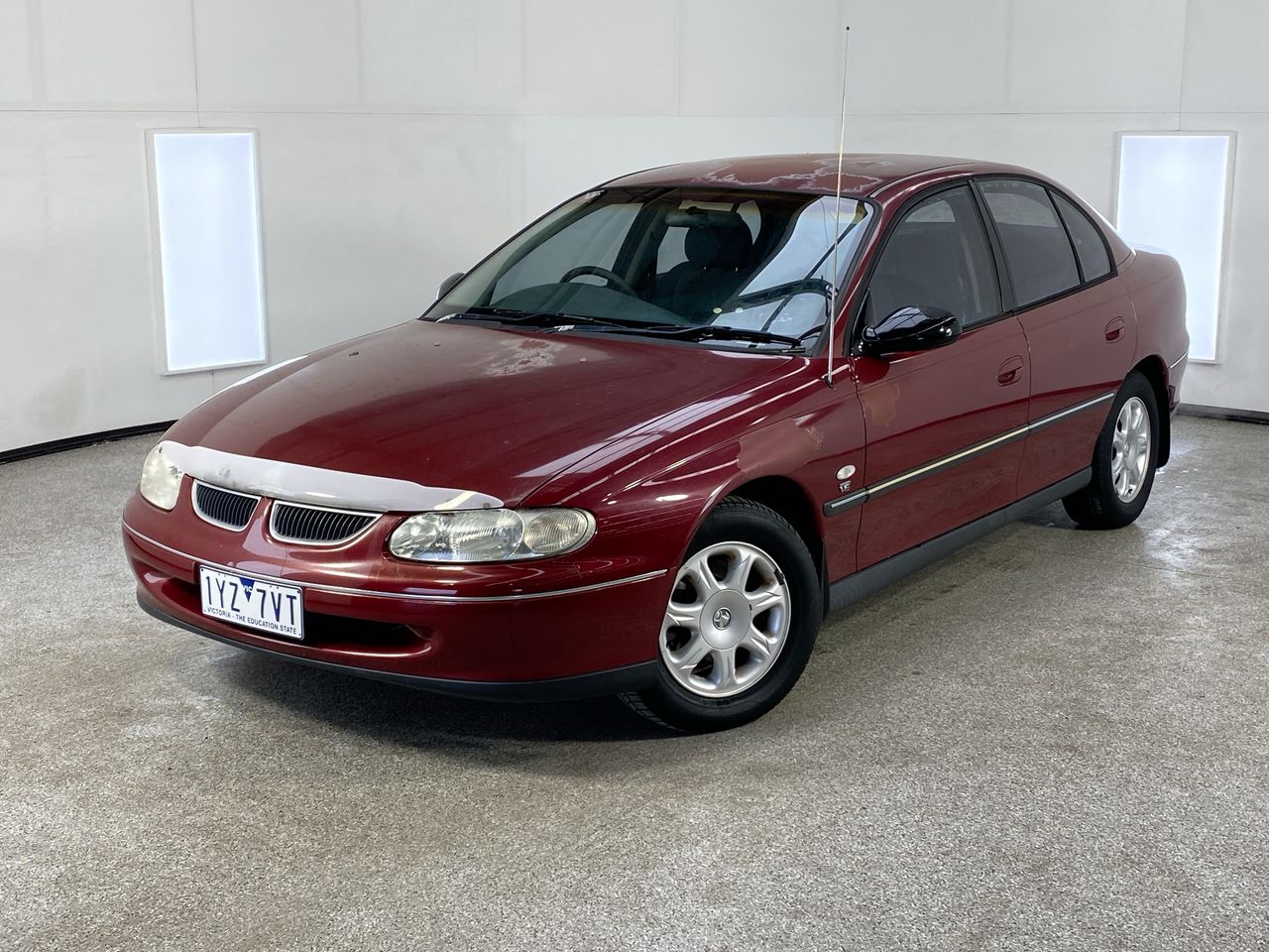 1999 Holden Commodore Olympic Edition VTII Automatic Sedan Auction ...