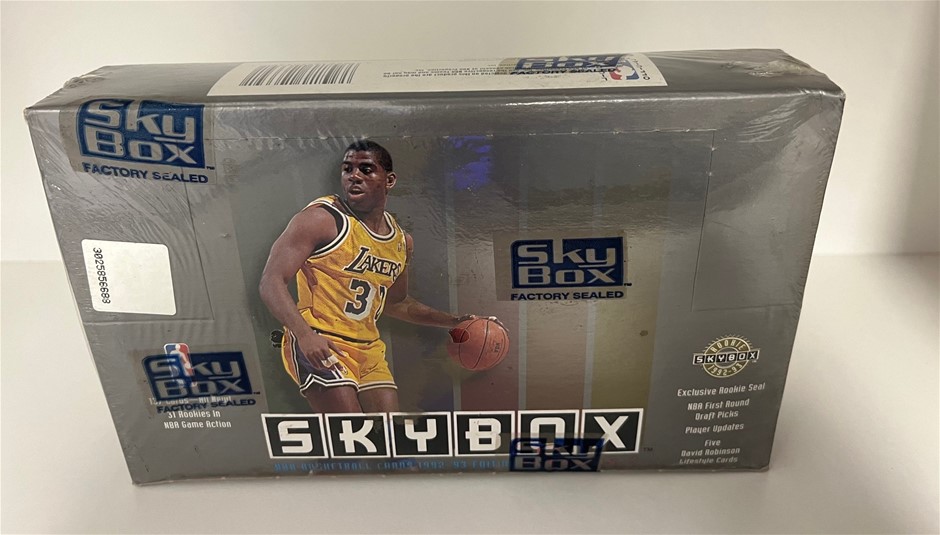 SKYBOX 1992/93 NBA BASKETBALL CARDS FACTORY SEALED BOX- 36 SEALED ...
