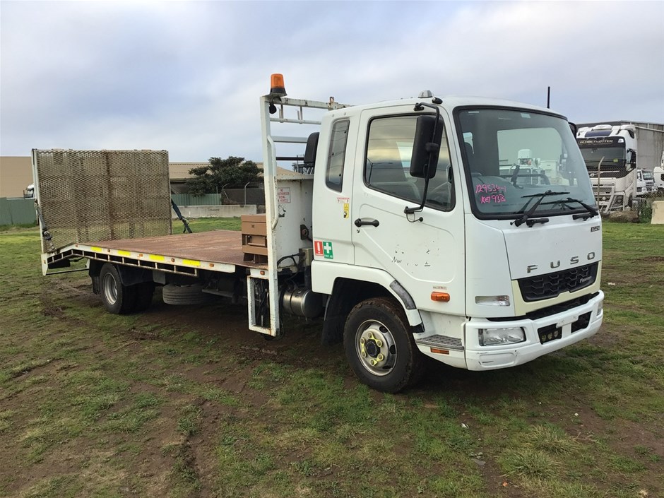 2012 Mitsubishi Fighter FK 600 4 x 2 Beavertail Truck Auction (0001 ...