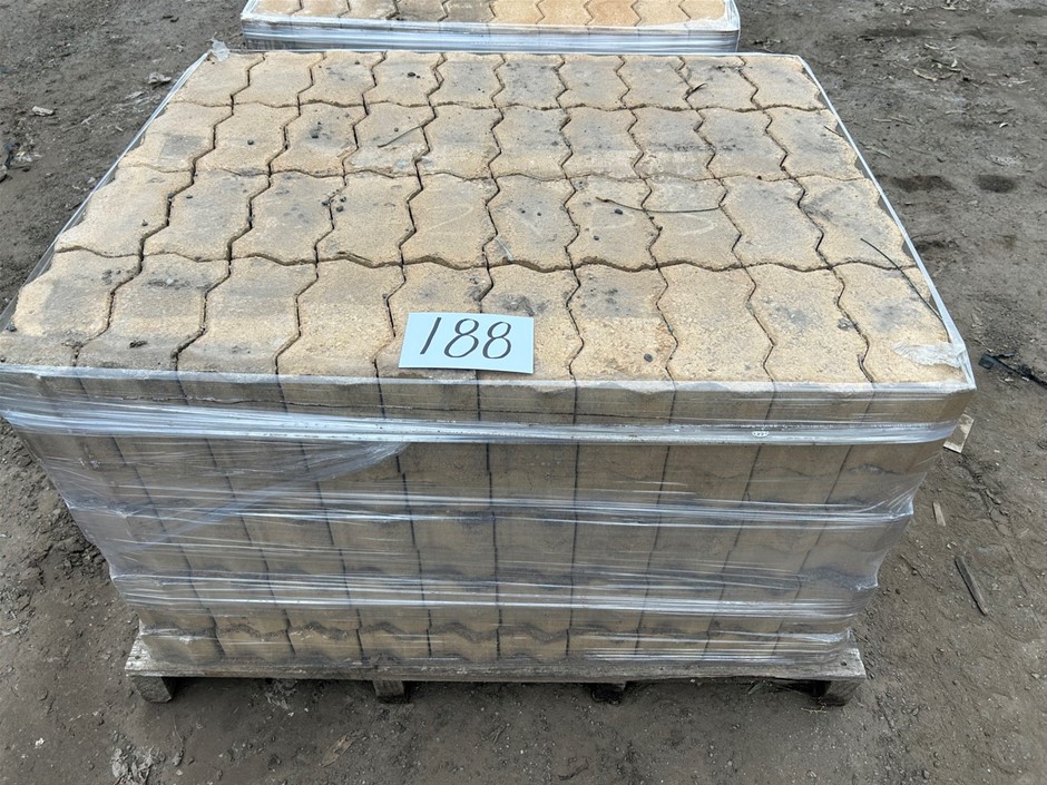 Unipave Pavers 80mm thick Sand Colour, 320 Units Auction (0088-8019011 ...