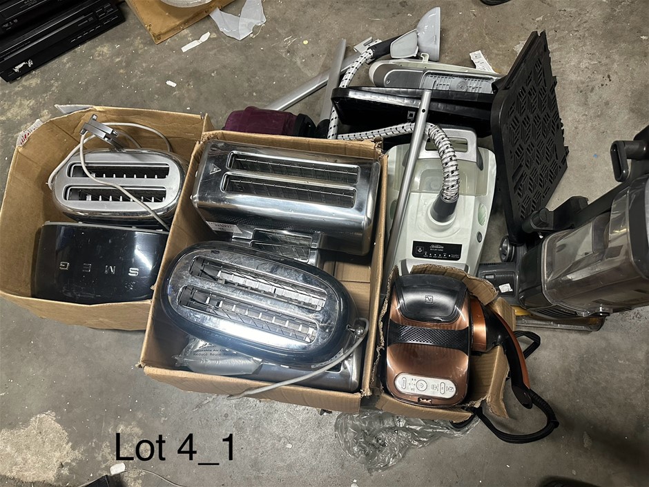 Quantity of electronic goods Auction (0004-2560179) | Grays Australia