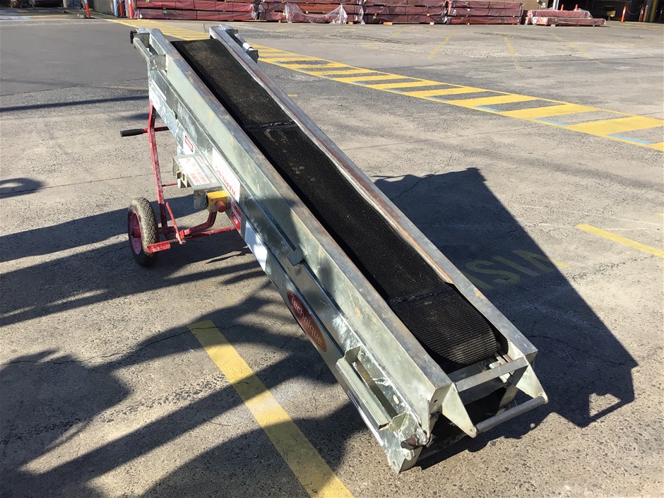 Brick Elevator Block 7M Electric Auction (0059-5057523) | Grays Australia