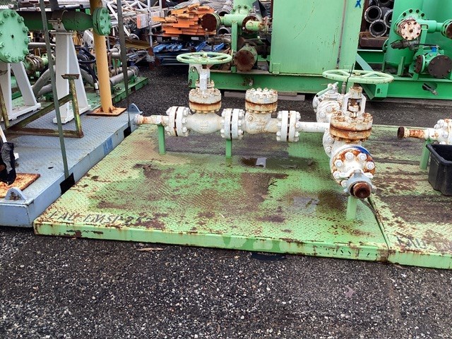 Custom Chequer Plate Platform With Gate Valves Auction (0080-9053047 ...