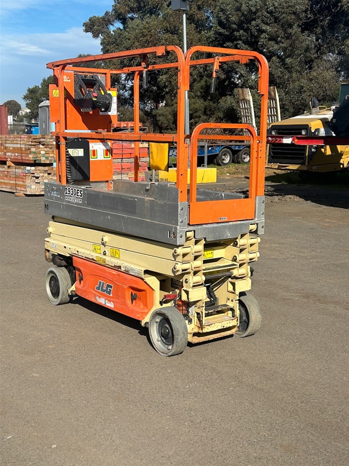 2014 JLG 1930ES Scissor Lift Auction (0022-3030077) | Grays Australia