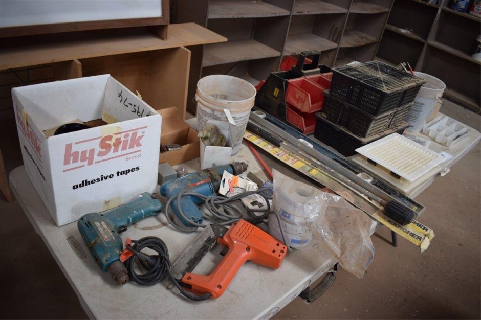 Lot of Power Tools, Spirit Level, Storage Containers Auction (0071 ...