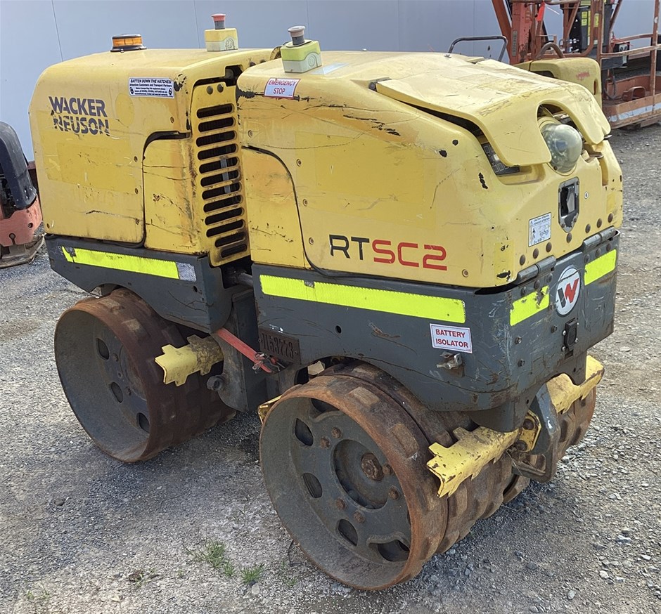 WACKER NEUSON RTSC2 Pad Foot Roller Trench 1-2T - Double Drum Auction ...