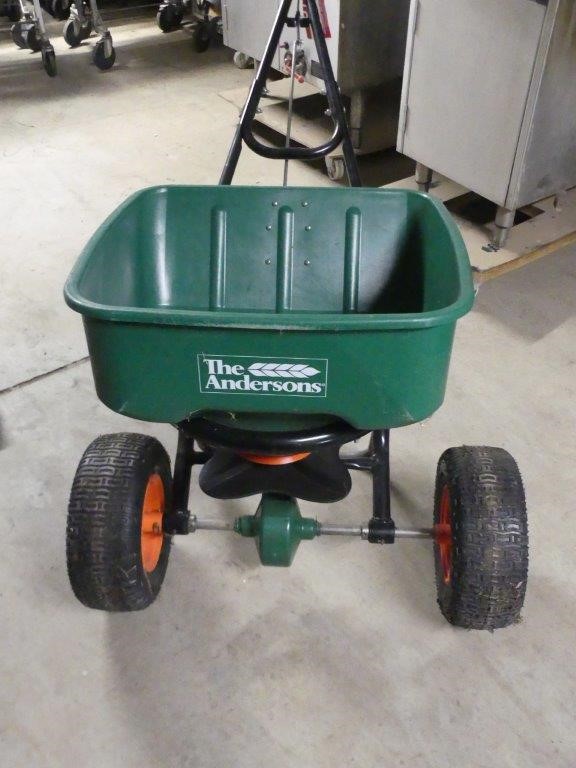 The Andersons Spreader Auction (0007-5057605) | Grays Australia