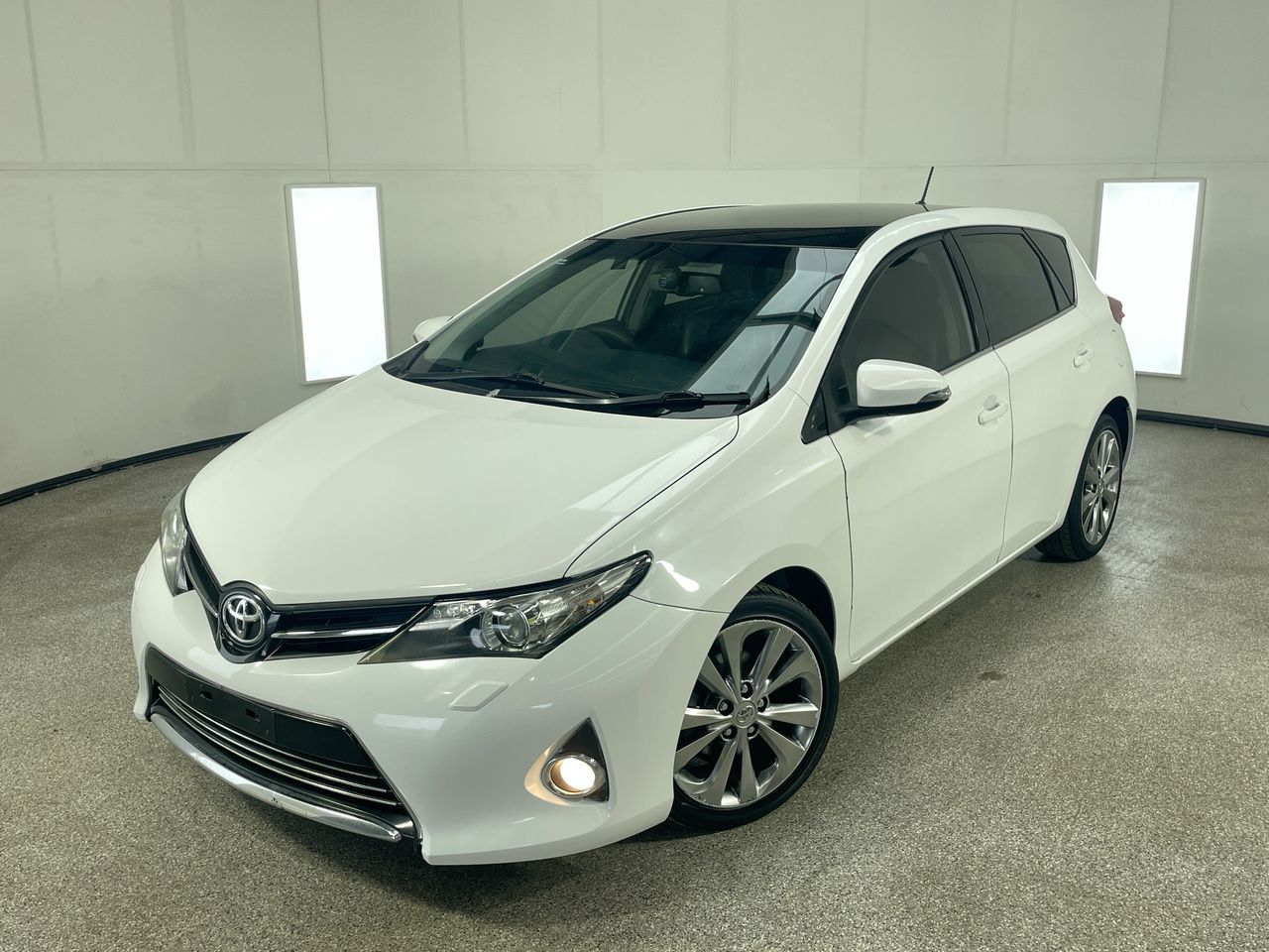 2013 Toyota Corolla LEVIN ZR ZRE182R CVT Hatchback Auction (0001 ...
