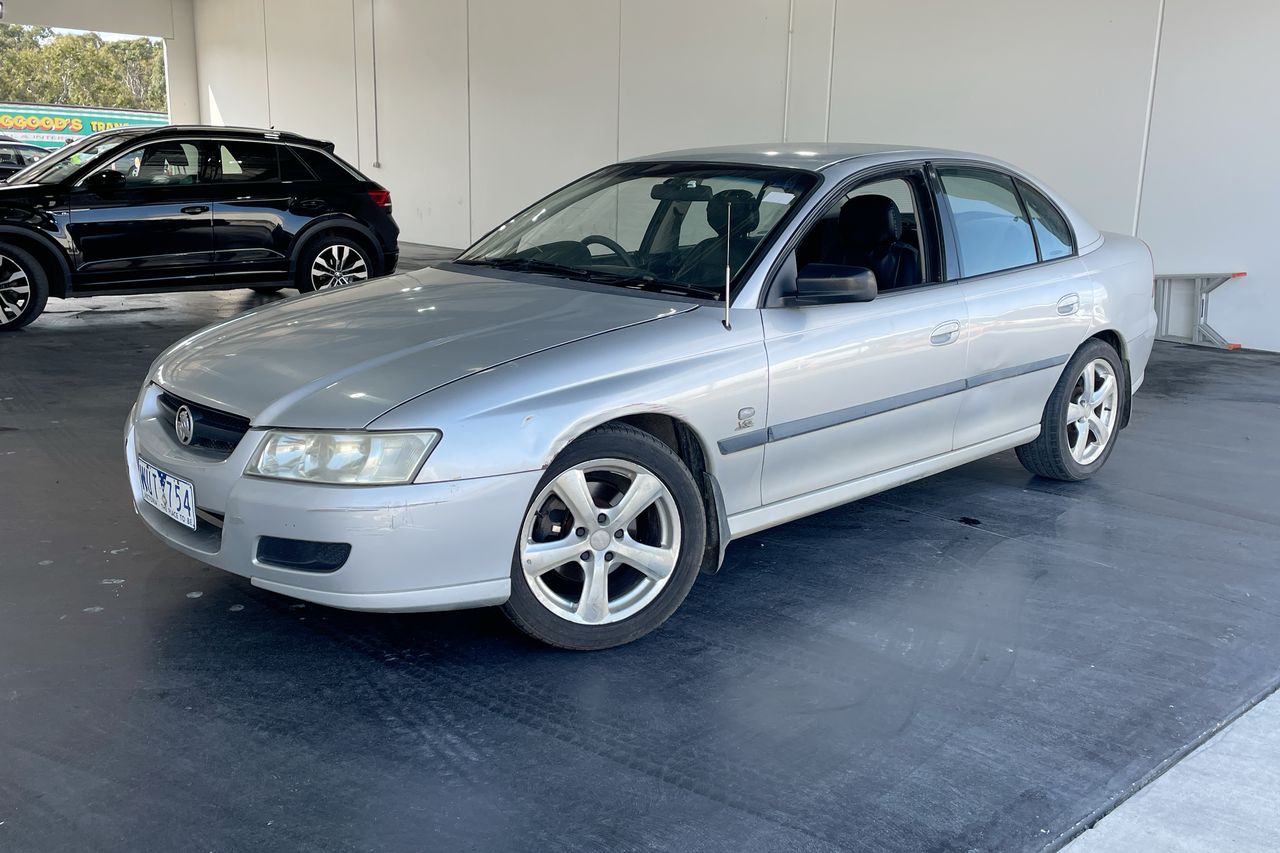 2004 Holden Commodore Executive VZ Automatic Sedan Auction (0001 ...