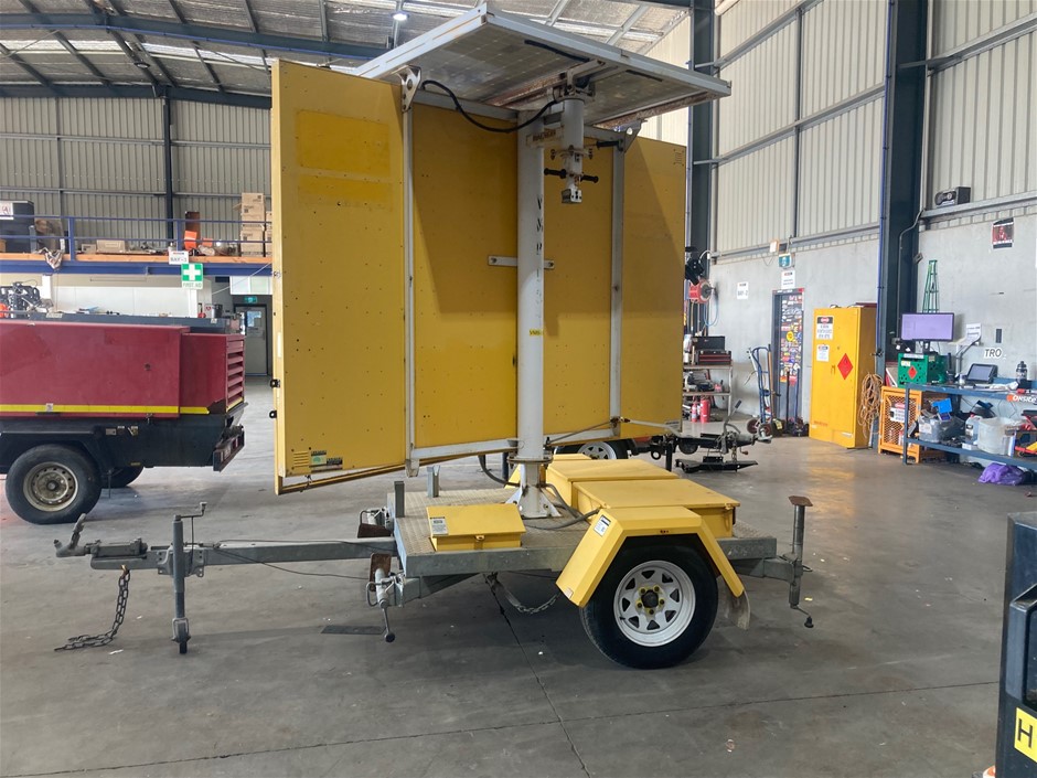 2013 Bartco VMS400C Variable Message Sign - C-Size - Colour (Derrimut ...