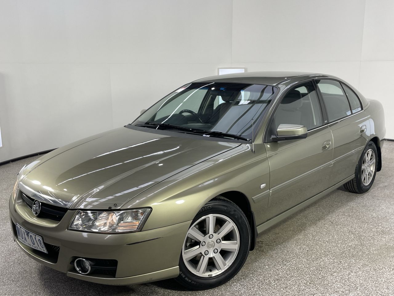 2005 Holden Berlina VZ Automatic Sedan Auction (0001-21035771) | Grays ...