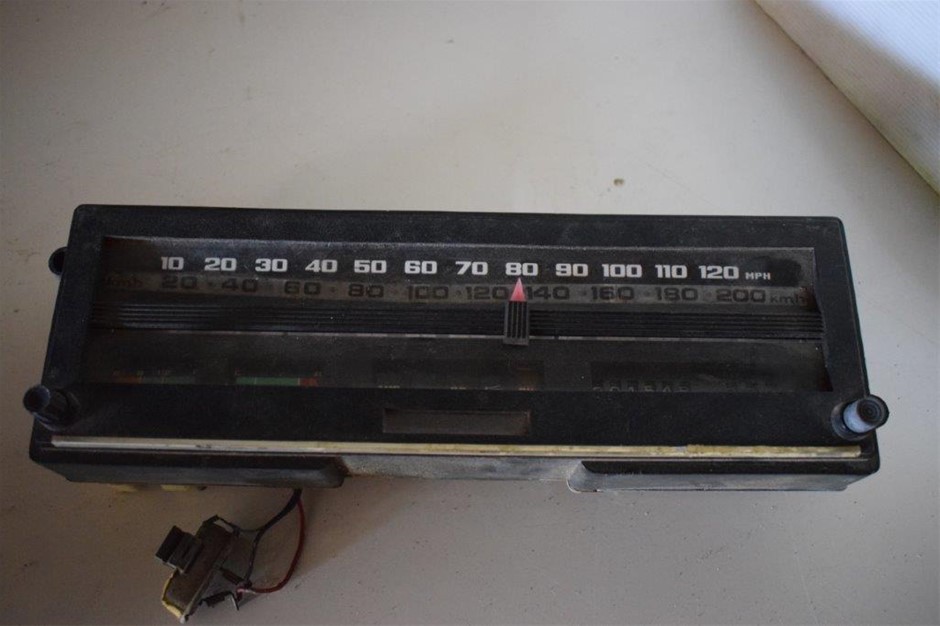 Volvo 144 Dash Cluster Auction (0042-9054313) | Grays Australia