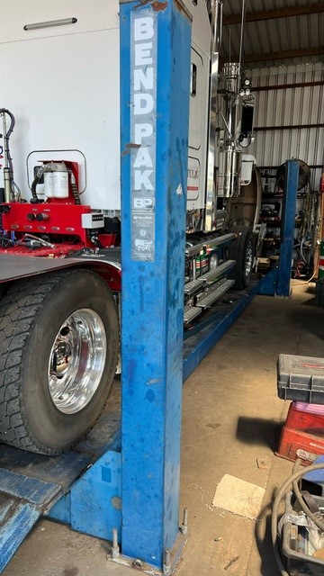Bend Pak Truck Hoist Auction (0001-7054315) | Grays Australia