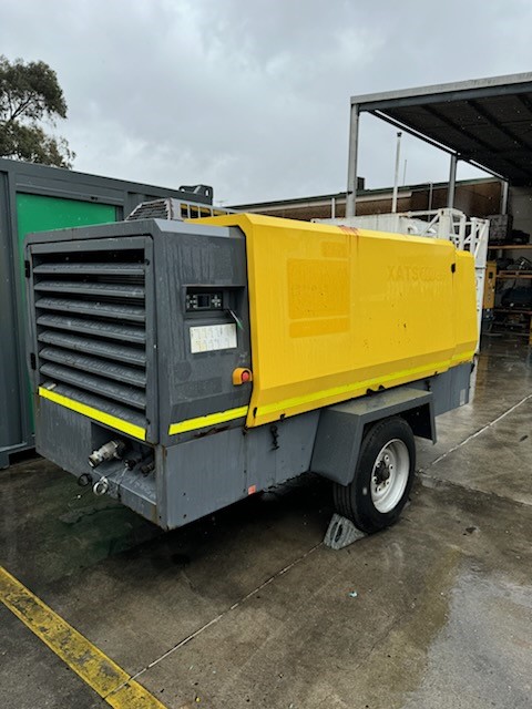 2017 Atlas Copco XATS800 CD7 Mobile Air Compressor Auction (0001 ...