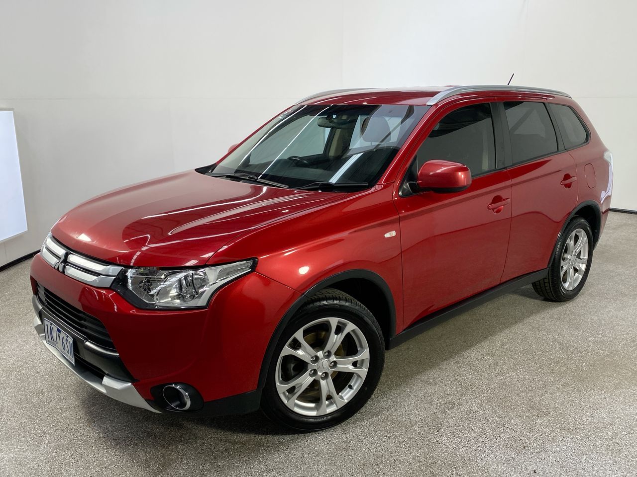 2014 Mitsubishi Outlander ES 2WD ZJ CVT Wagon Auction (0001-21037395 ...