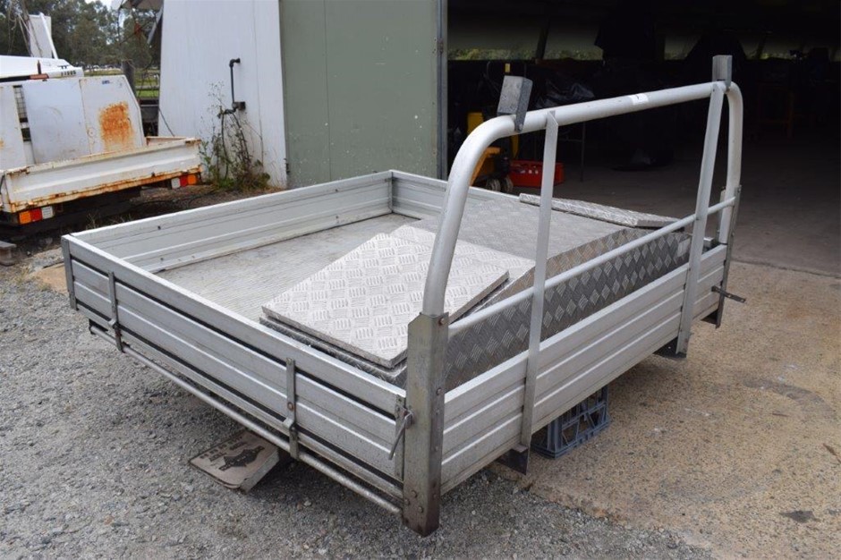 Aluminium Framed Drop Side Ute Tray with Toolbox Auction (0001-9054719 ...