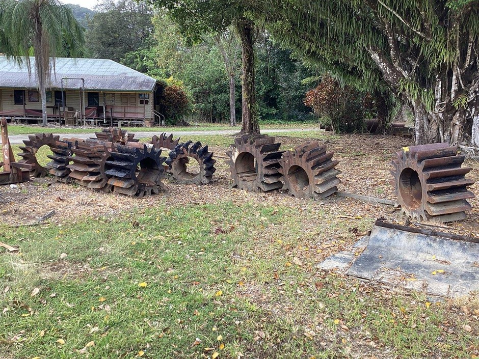 Qty 14 Mill Pinions Auction (1258-7054367) | Grays Australia