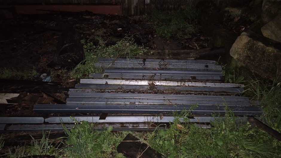 Gal Steel Posts Auction (0158-5058384) | Grays Australia