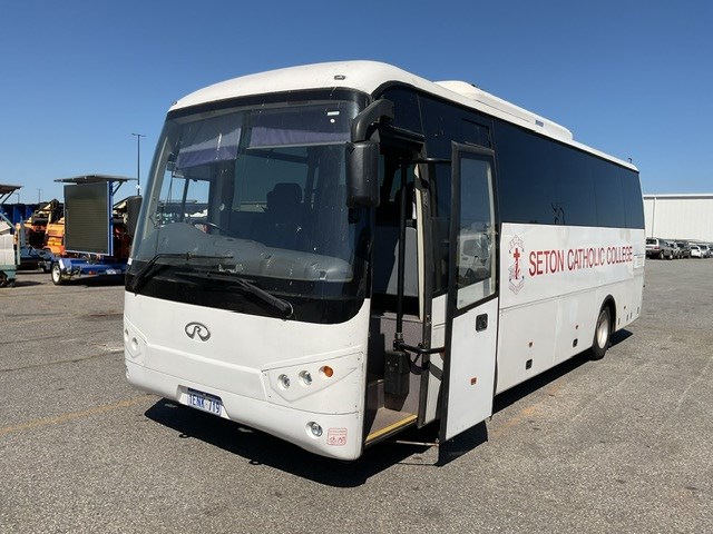 2013 Rappan SQR6840 4 x 2 Bus Auction (0001-9055660) | Grays Australia