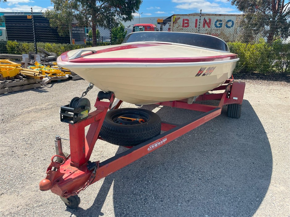SKICRAFT DELUXE SPEEDBOAT - NO RESERVE Auction (0001-20020976) | Grays ...