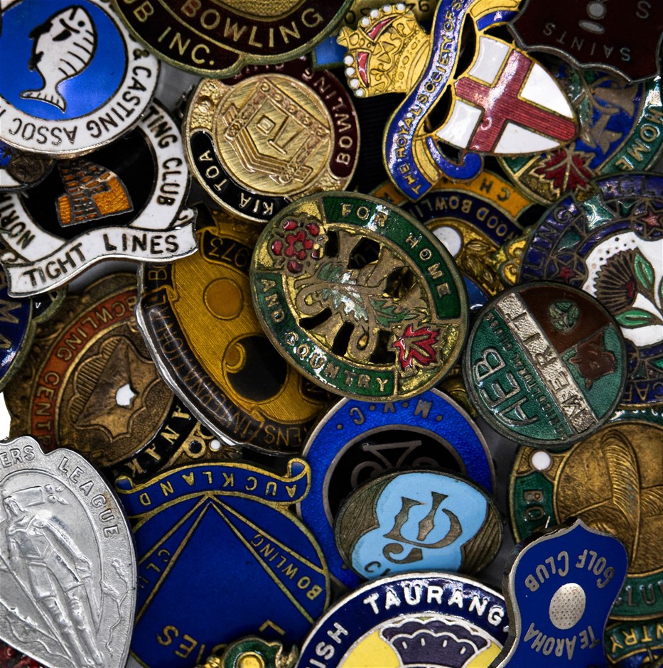 Approx. 33 x Assorted NZ Badges incl. Various Bowling club badges ...