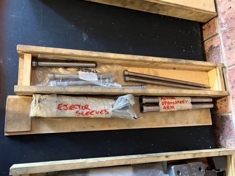 Quantity of Ejector Rods, Various Sizes, Plus 4 x Injector Sleeves ...