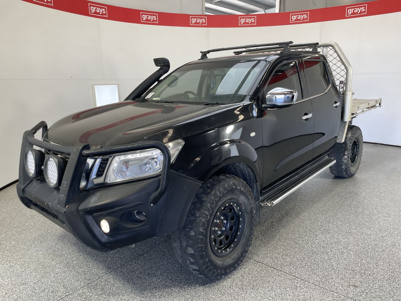 2015 Nissan Navara 4X4 l DualCab-WOVR–REPAIRABLE WRITE-OFF