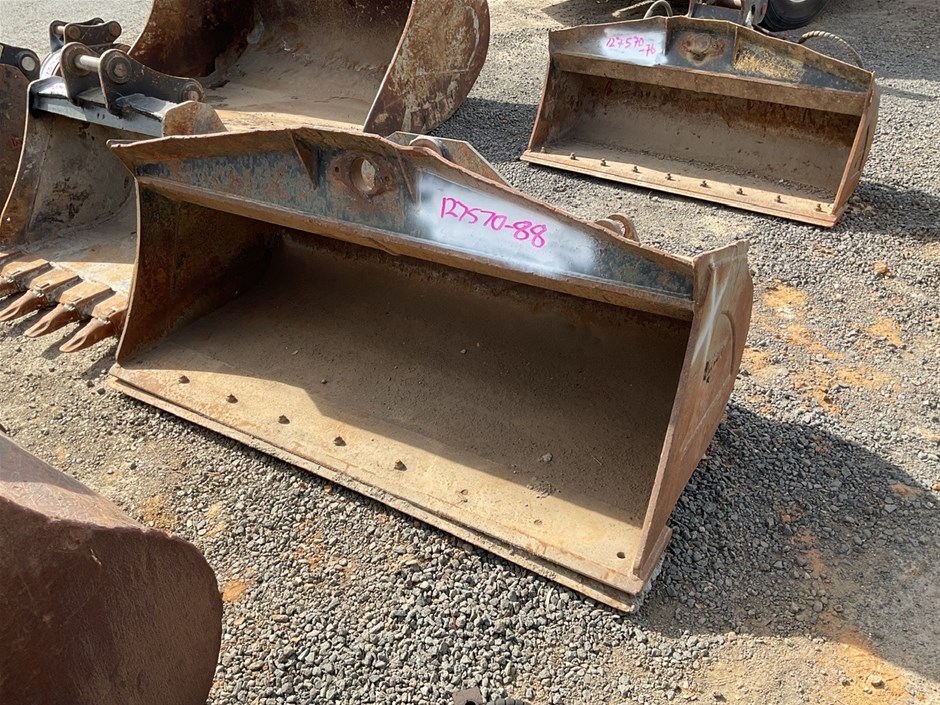 Excavator Tilting Mud Bucket Auction (0026-3031114) | Grays Australia