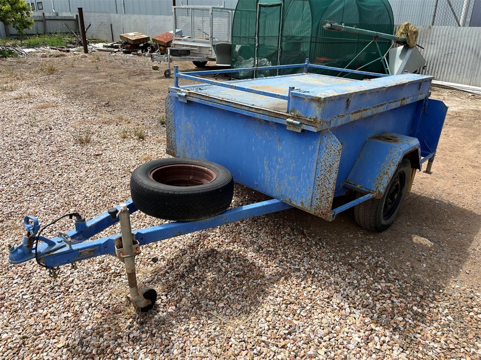 Sar Major Enclosed Single Axle Box Trailer Auction (0014-8019568 ...