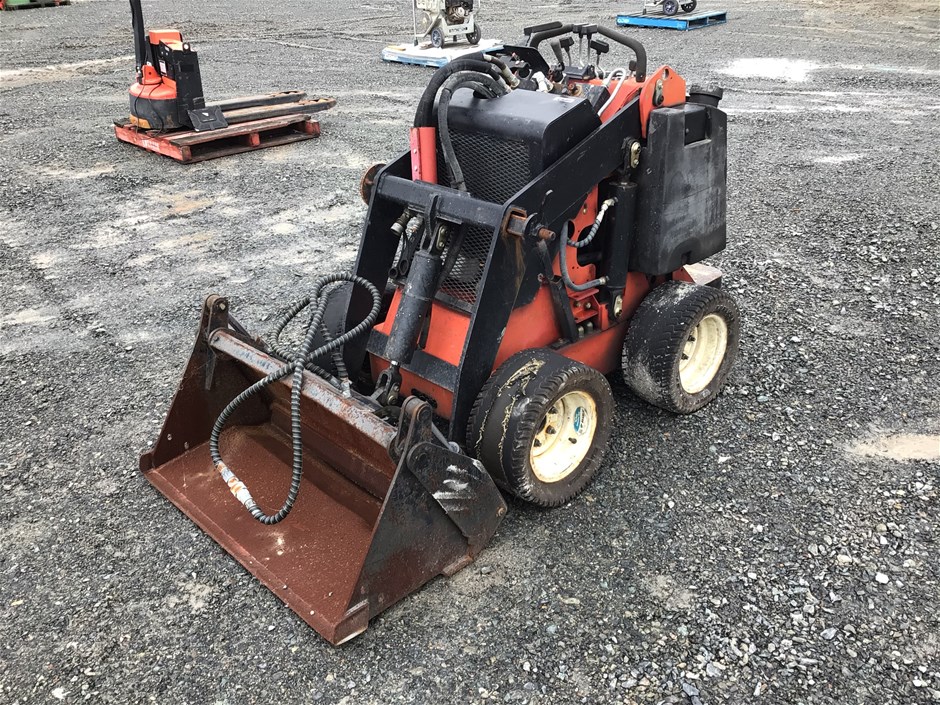Toro 22337CP Mini Loader with bucket attachment Auction (0009-7055307 ...