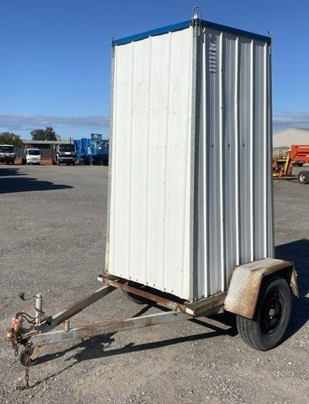 Chem Loo Onsite Trailer Mounted Toilet Auction (0006-8019583) | Grays ...