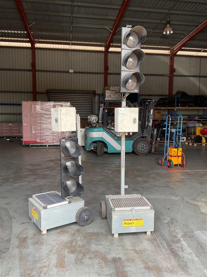 Unreserved Traffic Lights - Sila Signalbau Pair