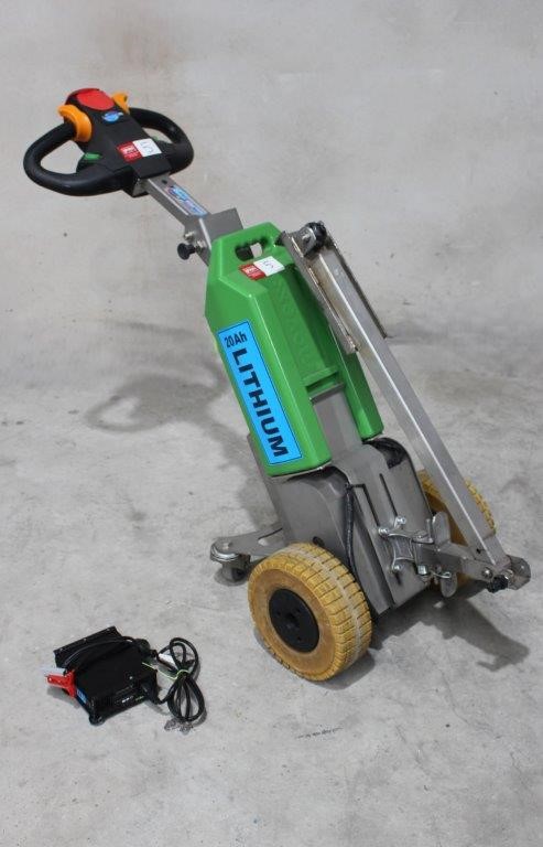 “Movexx” Battery Operated Electric Tug with Charger Auction (0005 ...