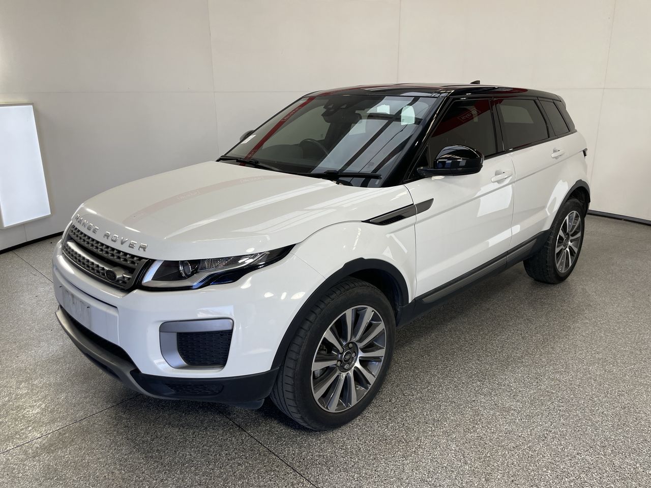 Unreserved 2017 Land Rover Range Rover Evoque TD4 150 PURE TD 9 Auto Auction (0001-50512841 ...