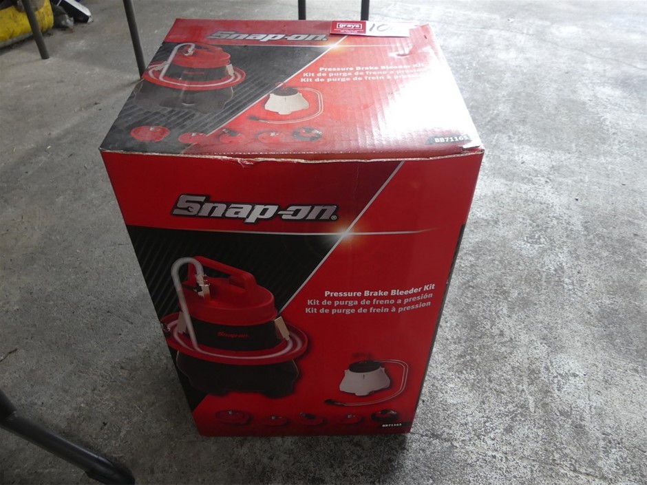 Snap On BB71165 Pressure Brake Bleeder Kit Auction (0106-5057628 ...