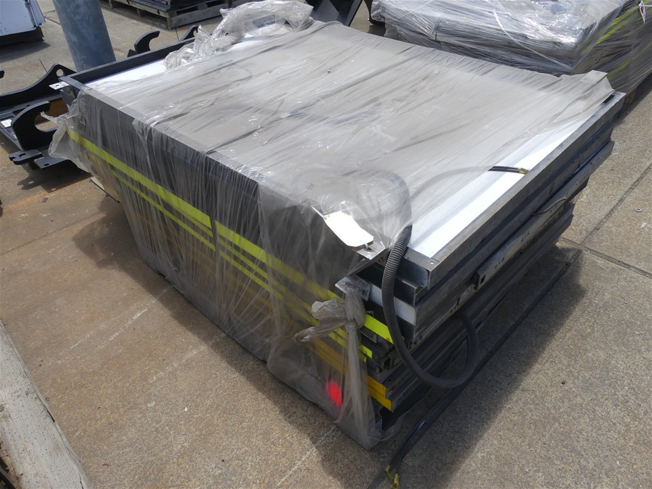 11x Assorted Solar Panels Auction (0125-5059247) | Grays Australia