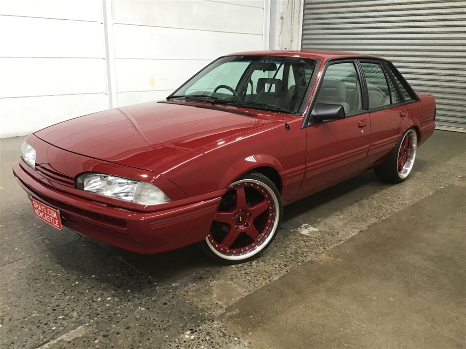 1987 HOLDEN VL COMMODORE EXECUTIVE 5.0 LITRE V8 AUTO SEDAN Auction ...