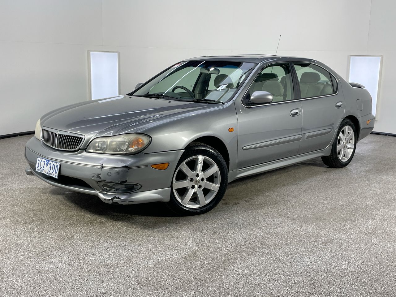 Nissan Maxima ST-R A33 Automatic Sedan Auction (0001-21041201) | Grays ...