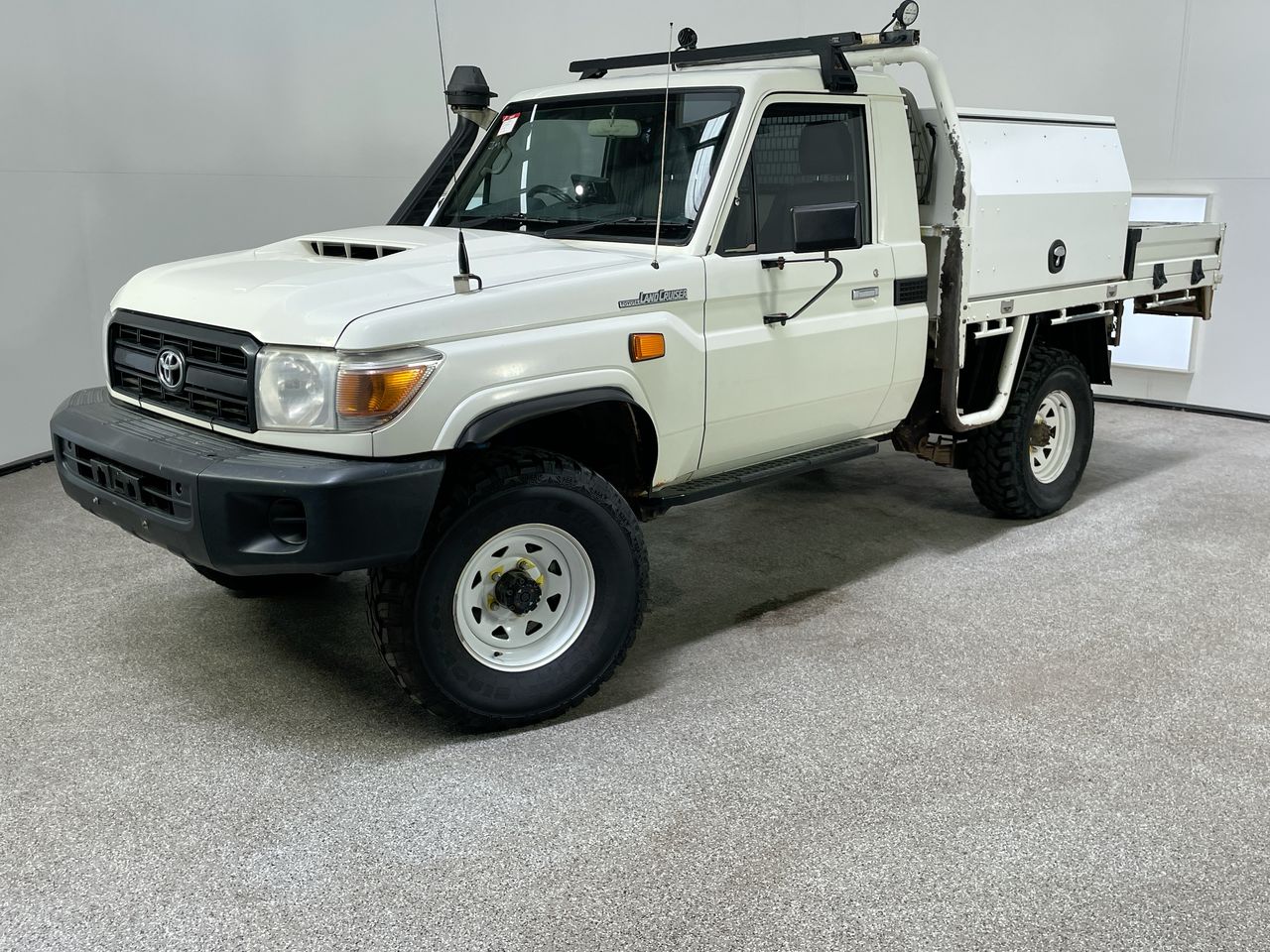2019 Toyota Landcruiser Workmate VDJ79R Turbo Diesel Manual Cab Chassis ...