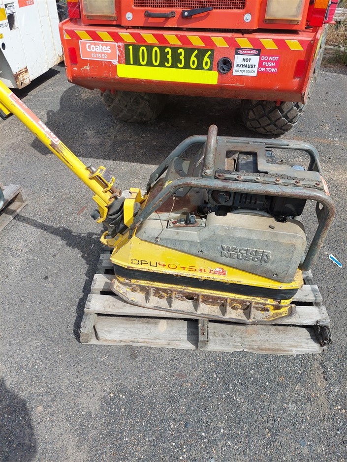 WACKER NEUSON DPU4045YE Plate Compactor Reversible 375kg Diesel Auction ...