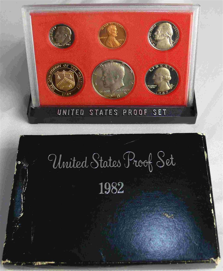 1982 United States of America Proof Coin Set with Stand Auction (0031 ...